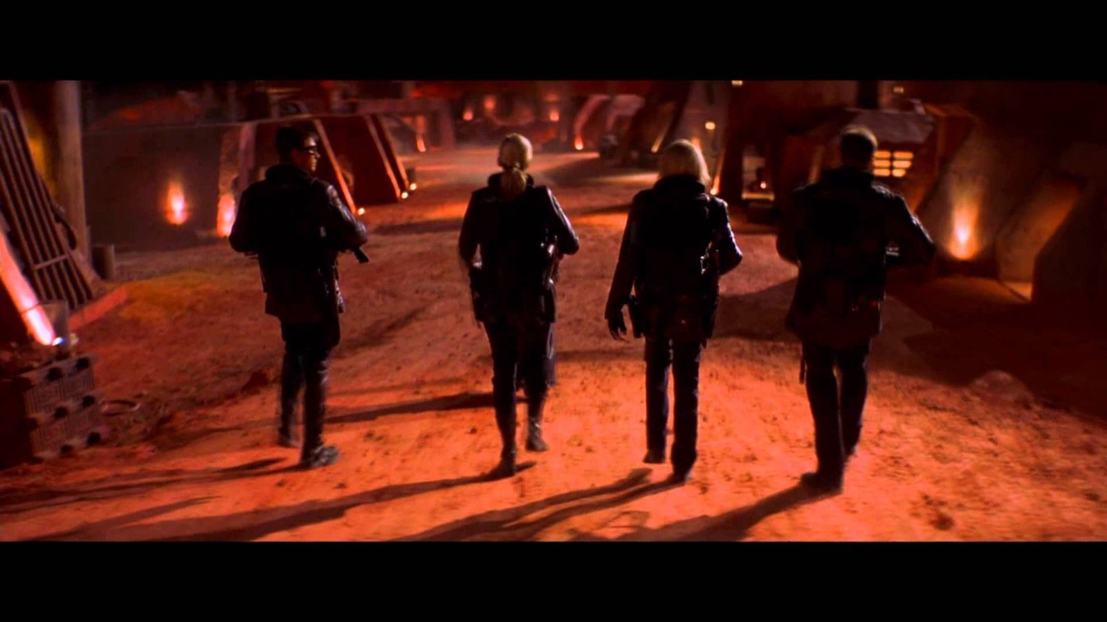 John Carpenter's Ghosts of Mars (2001) Reviews - Smashbomb